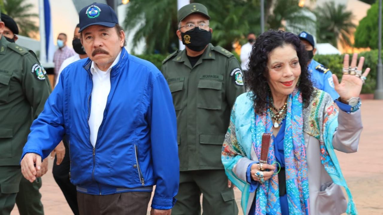 Rosario Murillo asume como jefa suprema del Ejército de Nicaragua ...