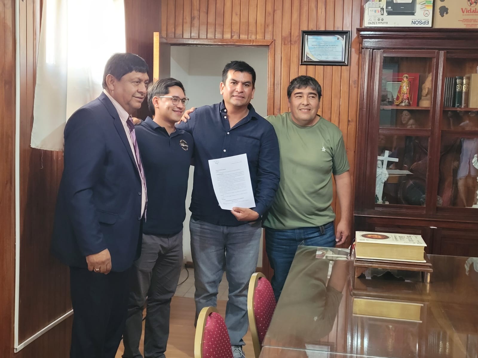 Asumieron nuevos funcionarios en La Merced en medio de la crisis de la ...